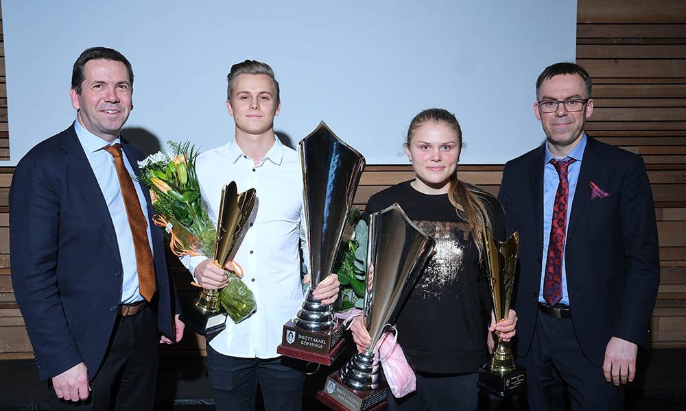 Agla María Albertsdóttir og Valgarð Reinhardsson eru íþróttafólk ársins ...